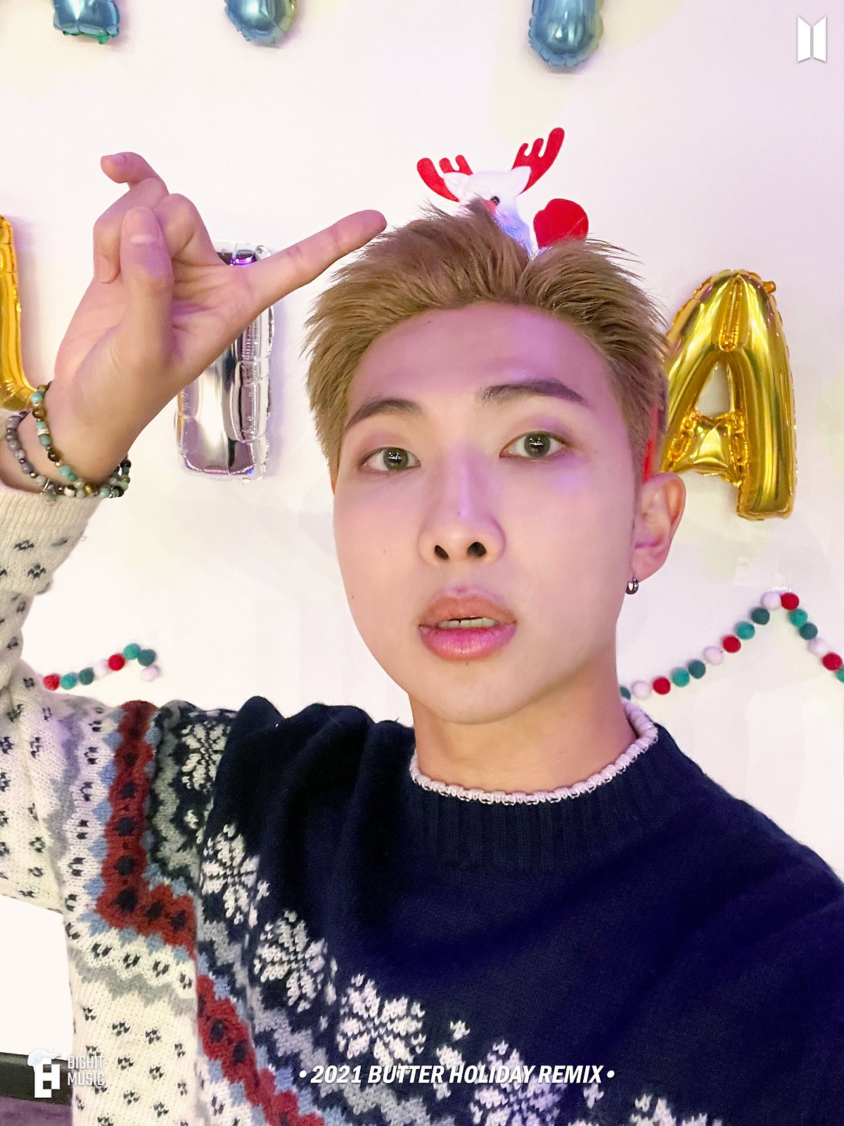 BTS - Happy Holidays - allkpop forums